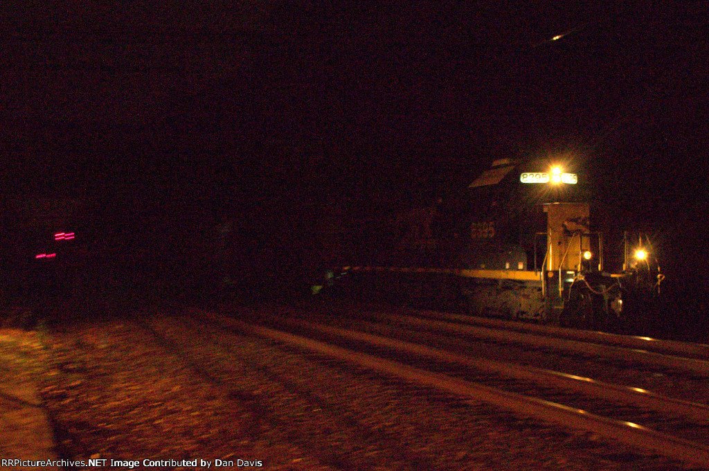 CSX SD40-2 8395 leads L417-11